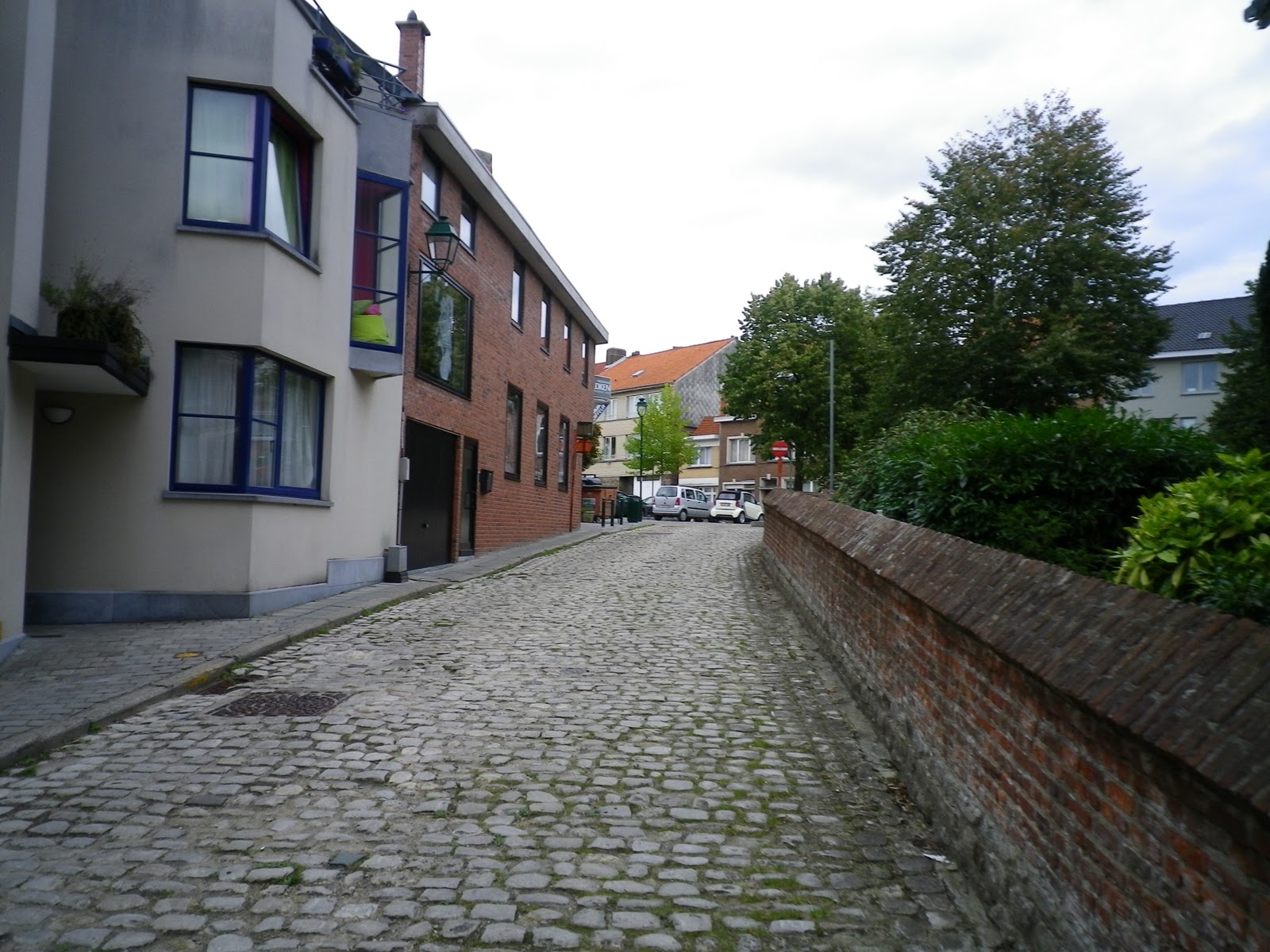 Linking to Linkebeek: A walk around Linkebeek