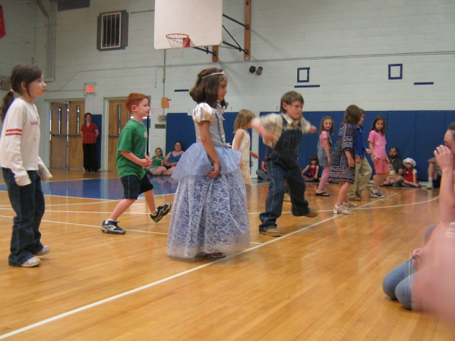 Dickson Elementary School: 1st and 2nd Grade Dance