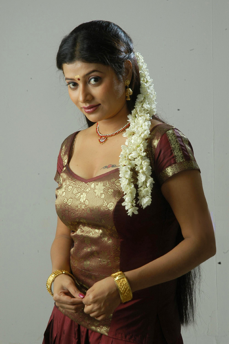 Actress Shobha Naidu Hot Stills, Shobha Naidu Hot Spicy Photo Gallery ...