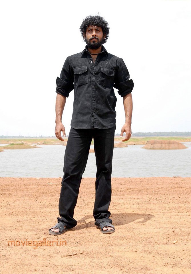 Newstillsindia: Dharani Tamil Movie Stills, Actor Aari Dharani Movie ...