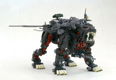 a day in a zoider's world: hmm kotobukiya great saber