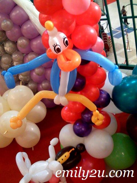 Clown Balloon Sculptures | From Emily To You