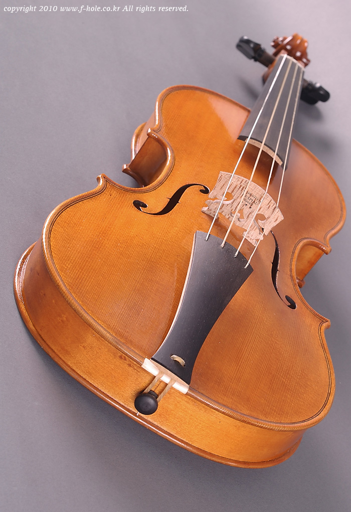 Sock-Chol,Kwon Violin Maker: baroque violin after Jacob Stainer