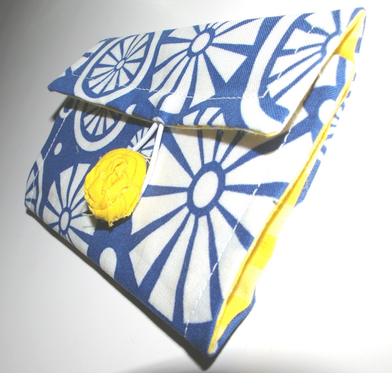 Eye Spy DIY!: DIY Card Wallet Tutorial