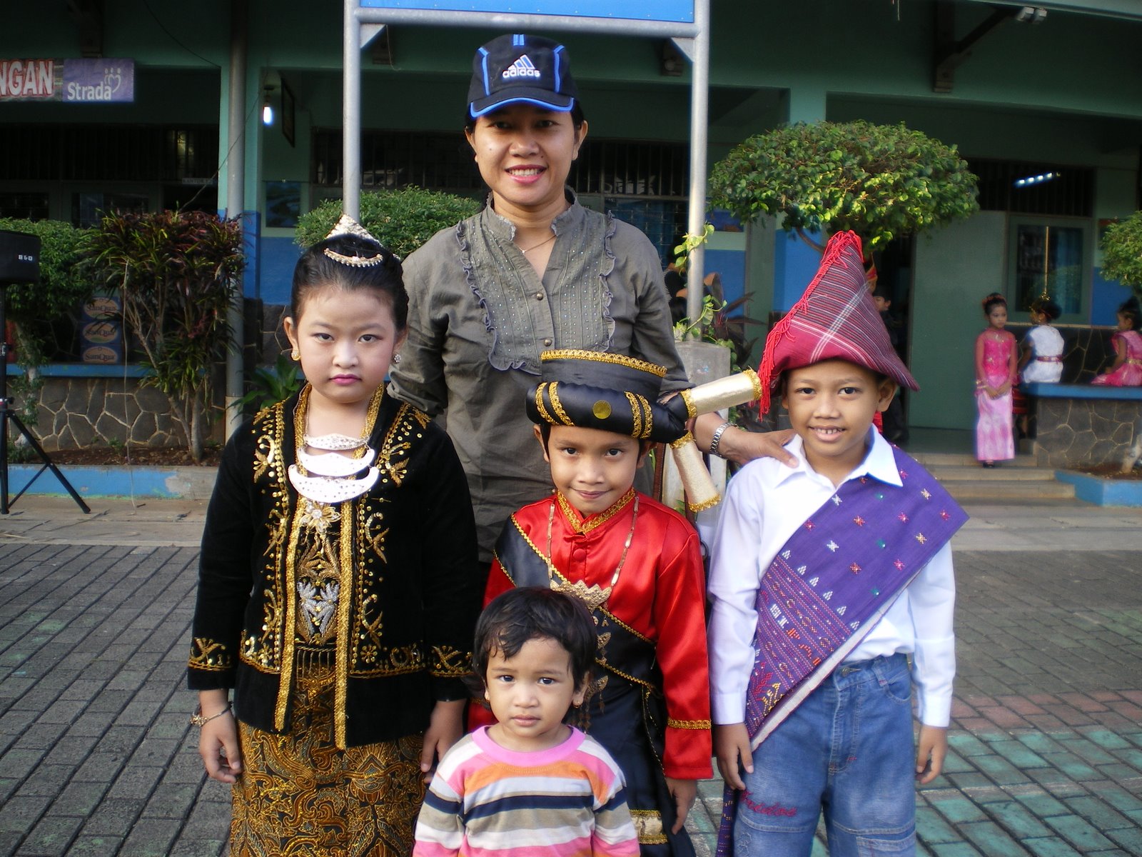 MARSIURUPAN ANGKOLA-MANDAILING: PANGALAHO MANGUPA ANAK DOHOT PARUMAEN ...