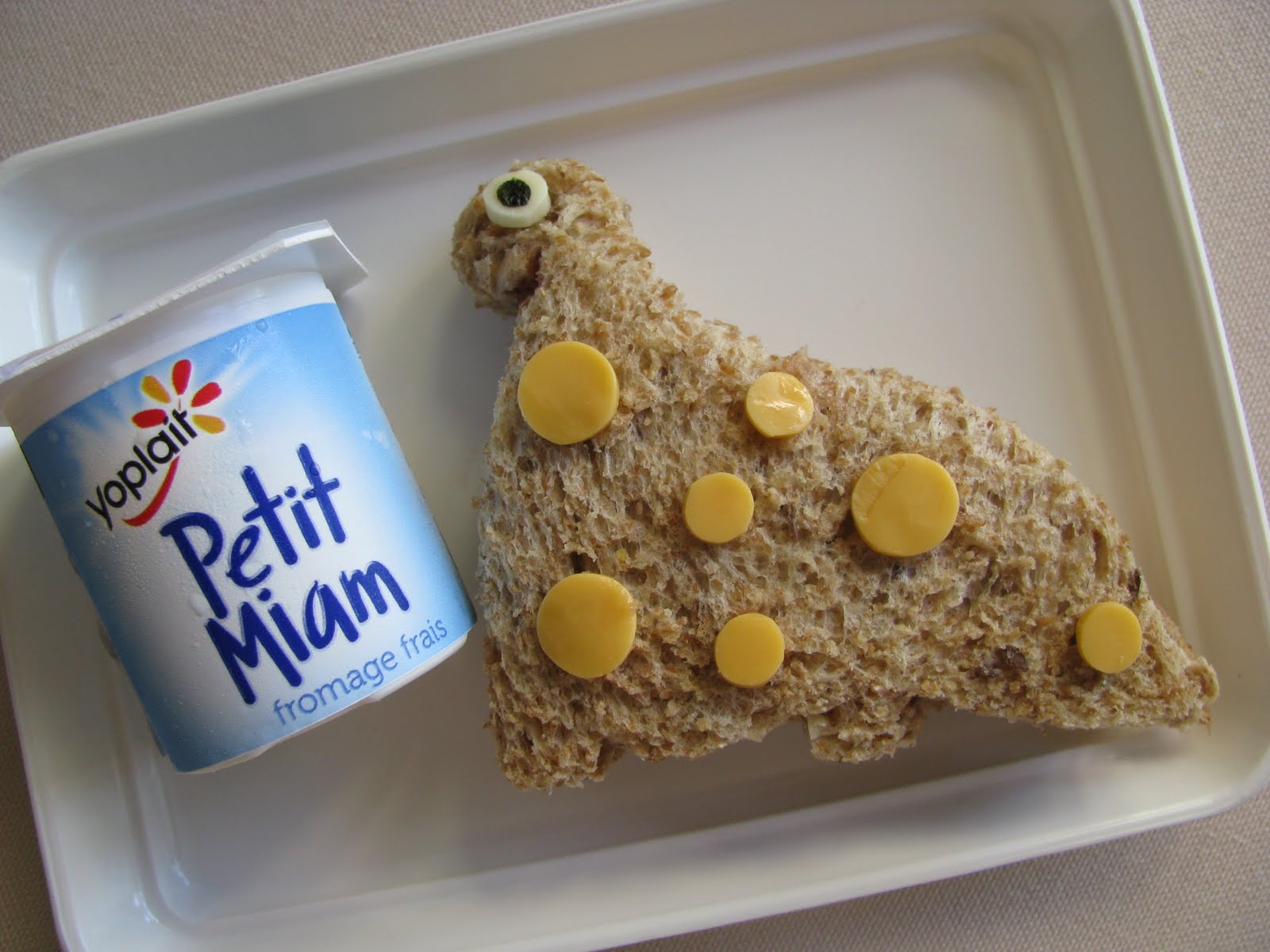 Kimi's Little Adventure: Bento - #44 - Dinosaur Breakfast