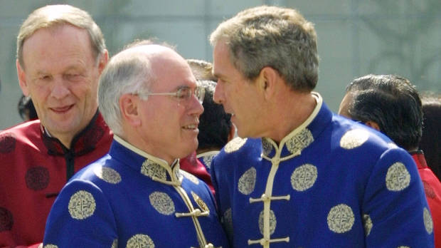 Long Tail World: 史上最低のAPEC首脳集合写真：The Most Boring APEC "Silly Shirts ...