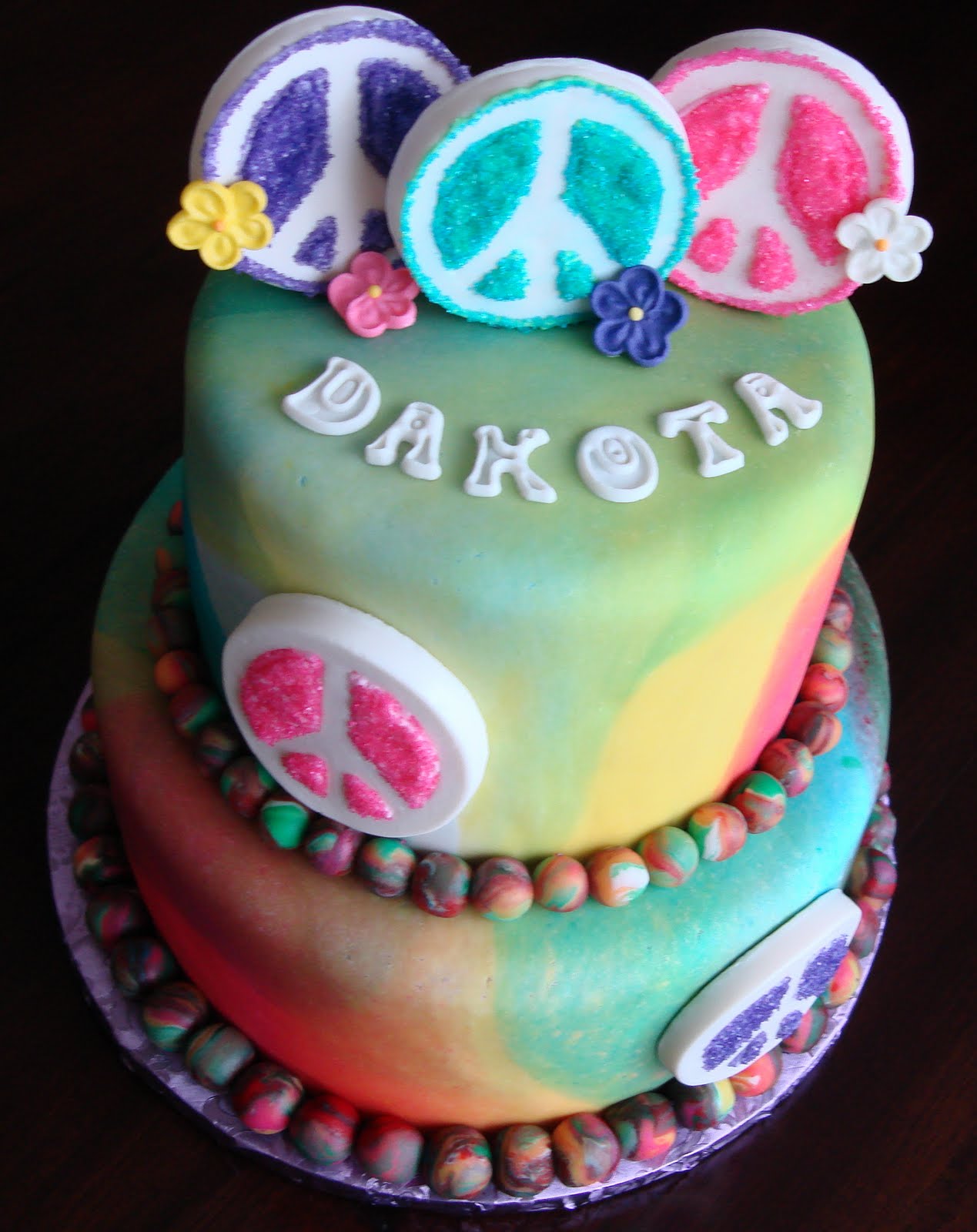 Debby's Cakes: One Groovy Cake!!
