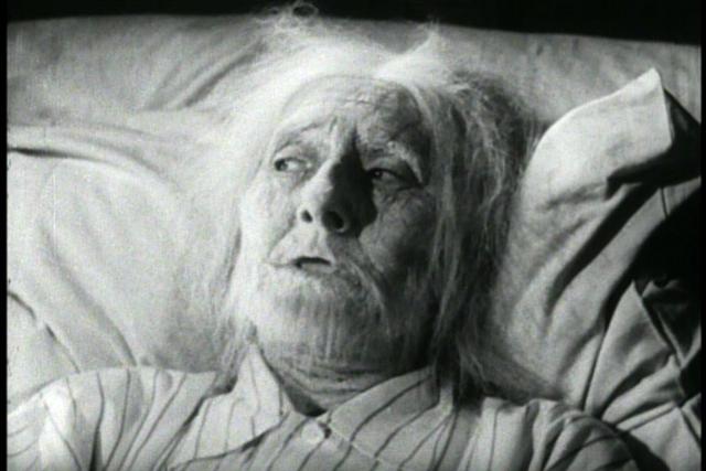 CLASSIC MOVIES: THE OLD DARK HOUSE (1932)