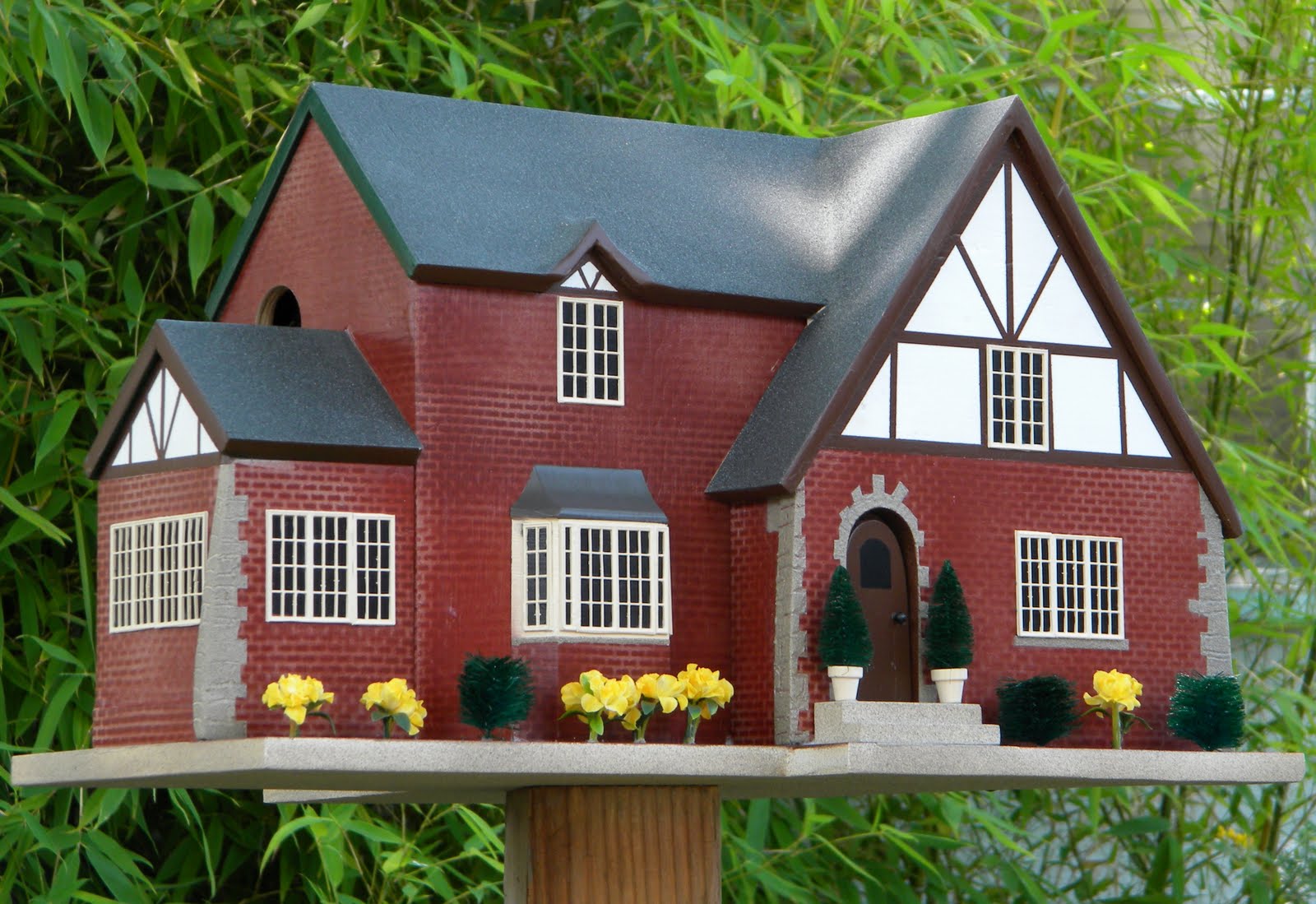 Bowen Birdhouses: Extra large Custom Birdhouse (Father's Day)