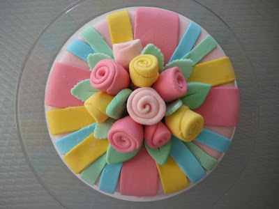 Dizzee Cake.: Spring Fondant Flowers