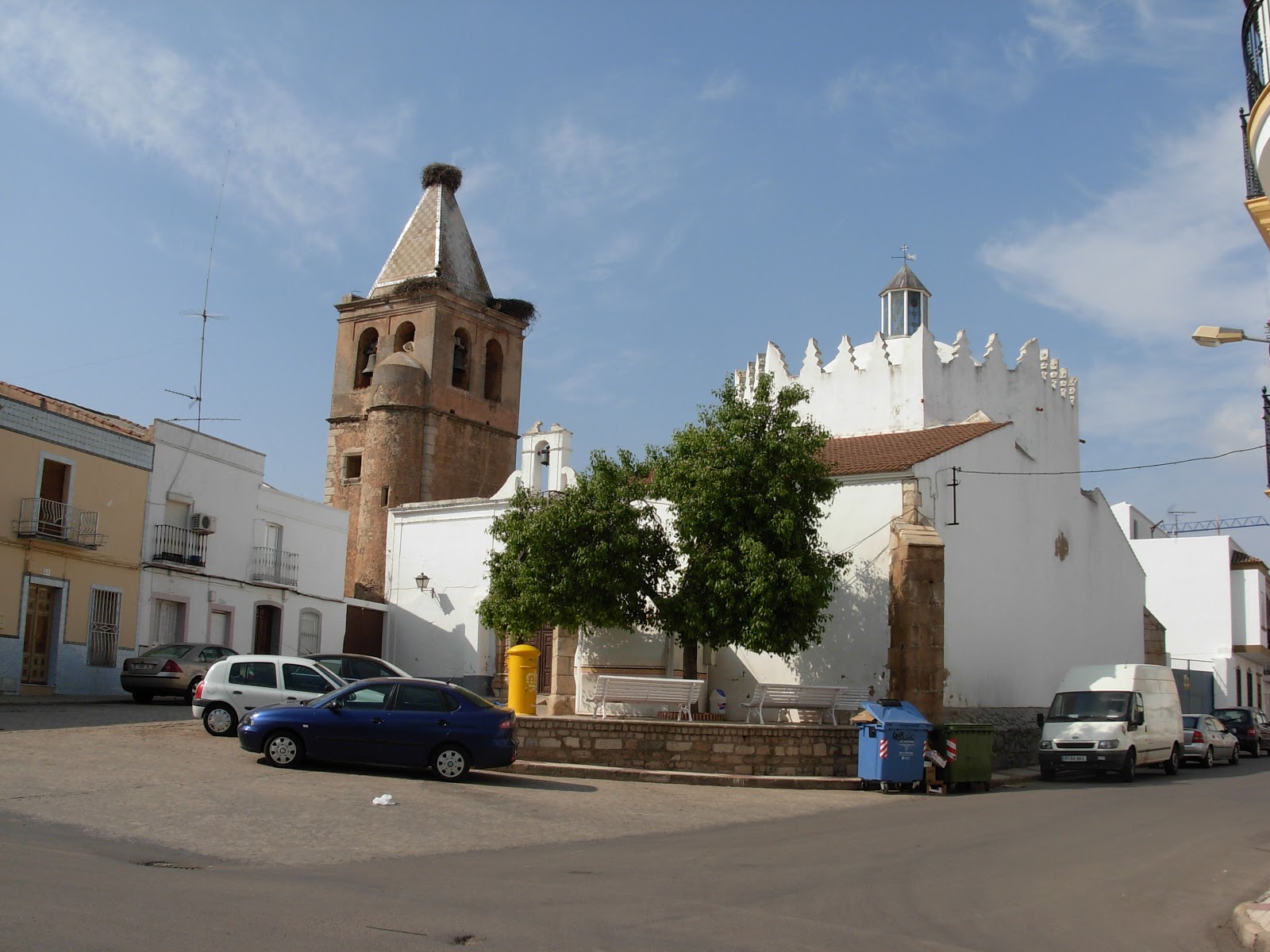 MISCELÁNEA DESDE MÉRIDA: IGLESIA PARROQUIAL DE CALAMONTE.