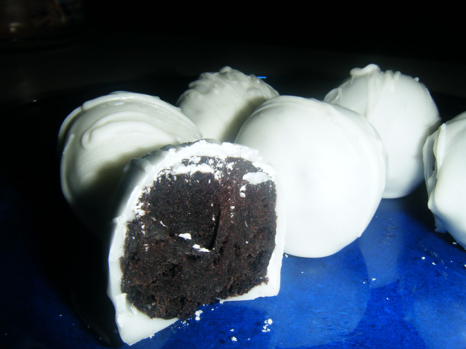 Bene Gusti: Cream Cheese Oreo Balls