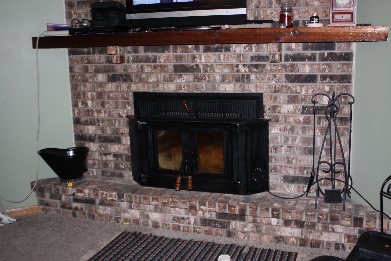 Barefoot outside: New fireplace!