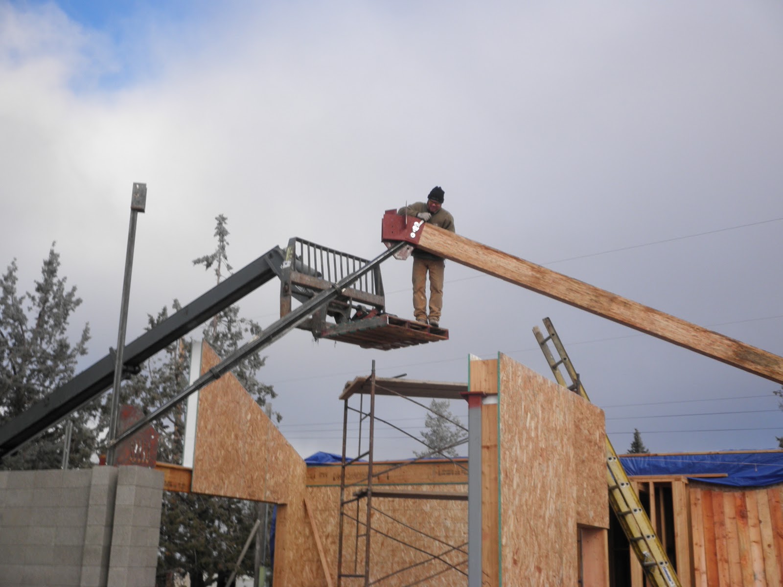 Roundup Ranch: Dec 17: (continued) Cable Truss Assembly & Upper Walls