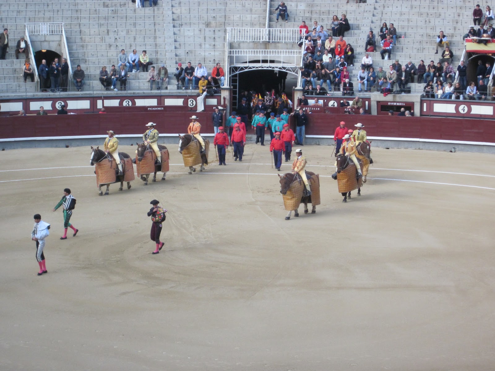 Madrileño Americano: La Corrida de Toros