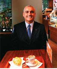 Do balcão a presidência do McDonalds no Brasil ~ PapoADM - Não fique ...