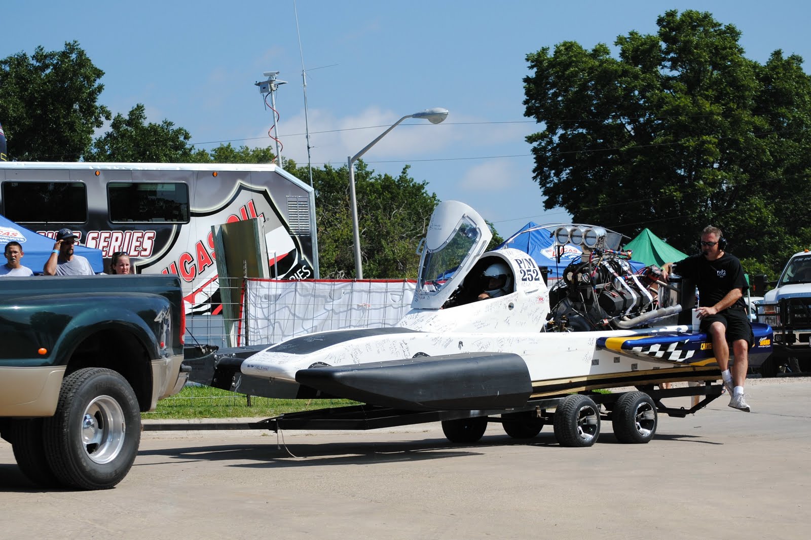 Dorothy & Ted Lisiecki On The Road Again: NITRO PRO DRAG BOATS