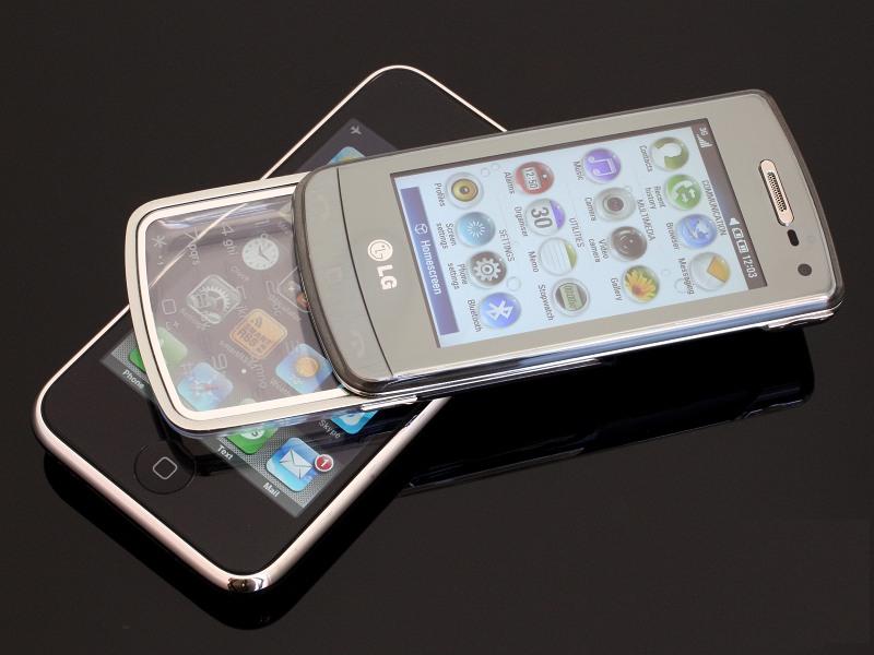 MOBILE-NIK: LG GD900