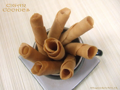BẾP NHÀ GẤU: Cigar Cookies