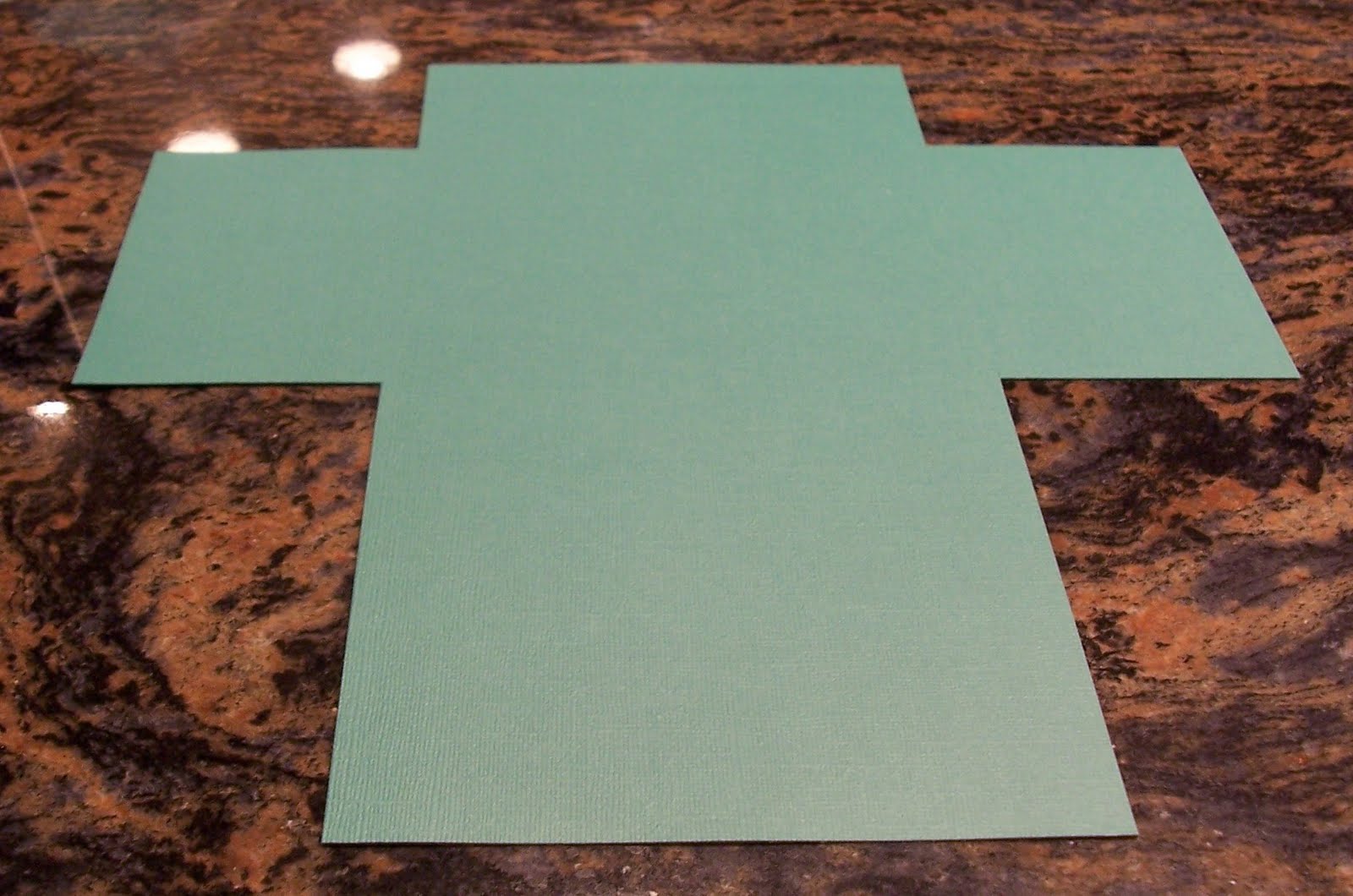 Paper Crafting with Creative Vision: A2 Card box tutorial by Chelsea