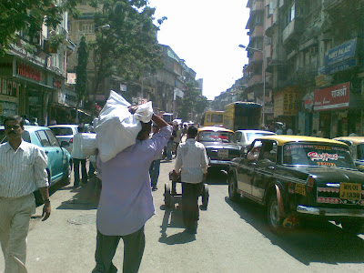 Mumbai Mania!!: Mumbai, Random pictures around the city.....