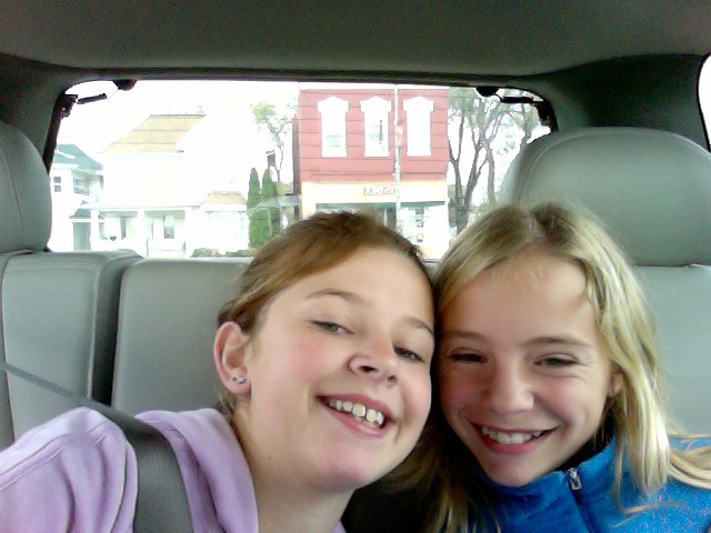 The Blog of a 6th Grade Girl!: October 2010