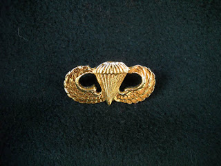 KOLEKSI MILITER JADOEL: Brevet,Wing & Patch TNI