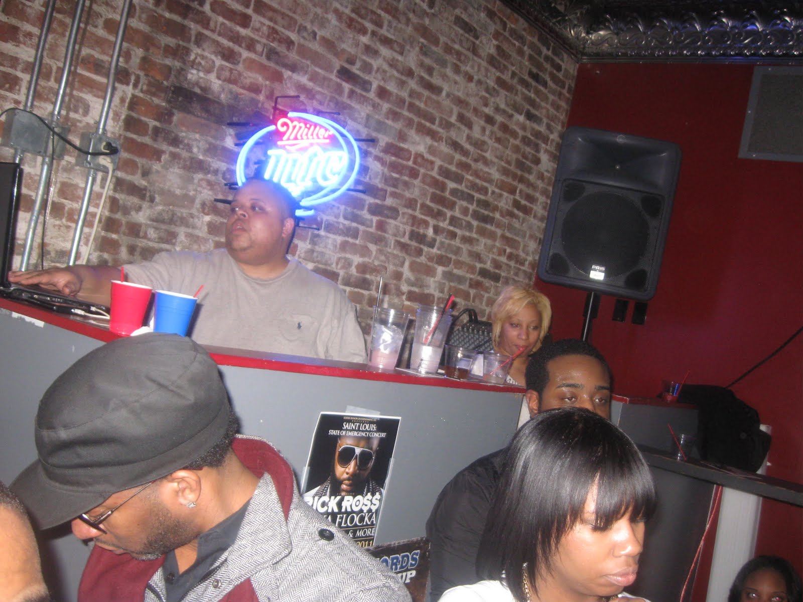 OUTTOWN: OUT (ON THE TOWN) 953--HELLA FLY/ROCKHOUSE/MPAC/DELUX's MOGUL ...