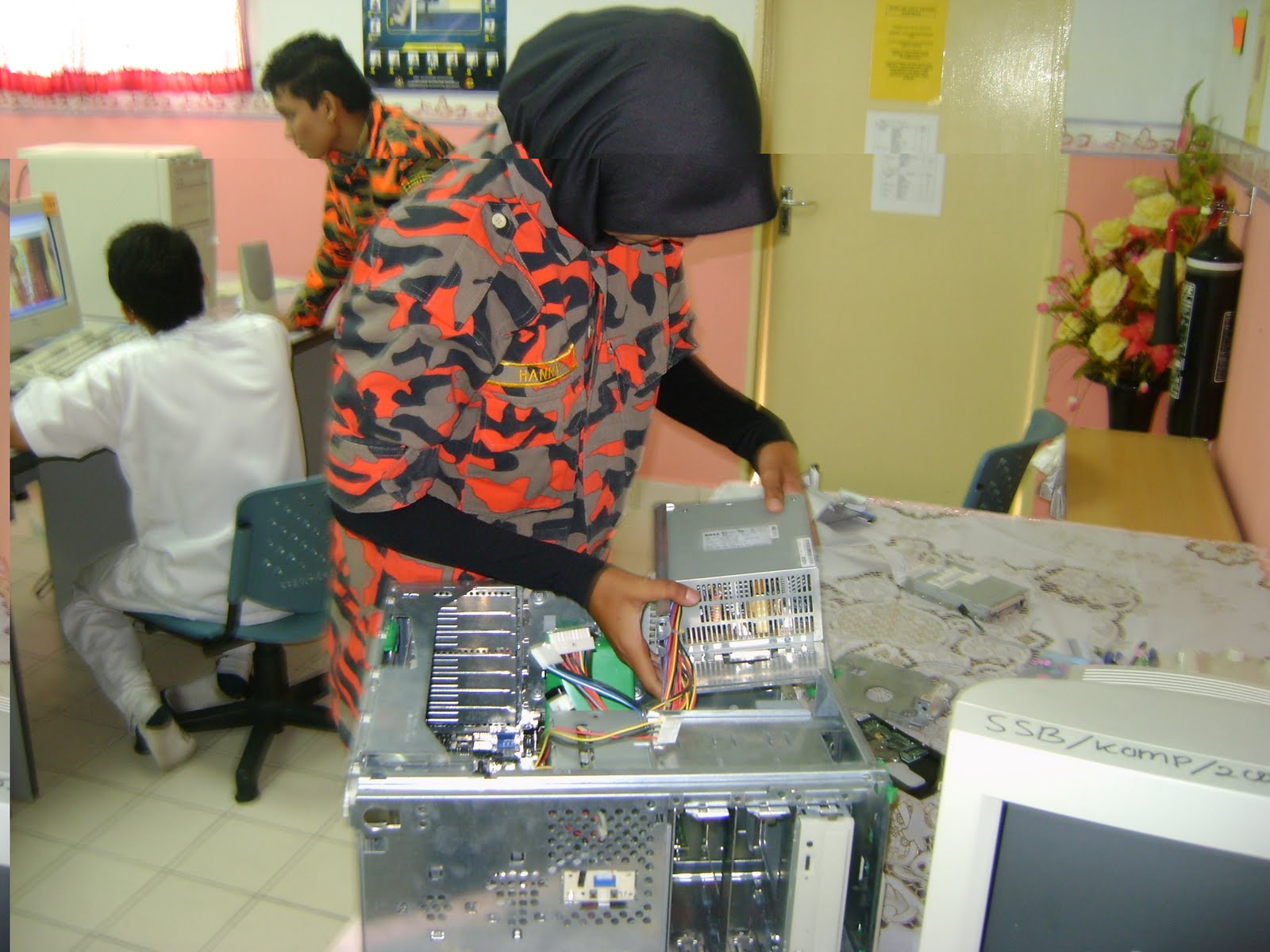 H@ppy...IT(information & technology): PC assembling.