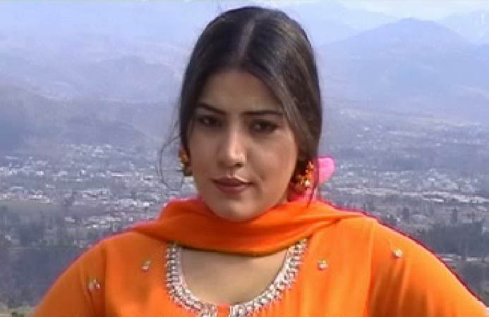 The Best Artis Collection: Pashto Drama Actress Ghazal Gul Photos
