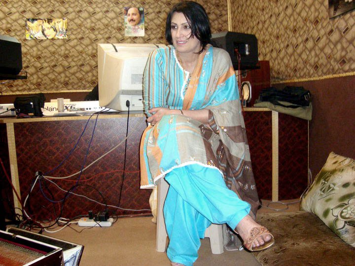 The Best Artis Collection: Naghma Pashto Singer Latest Photo Gallery in ...