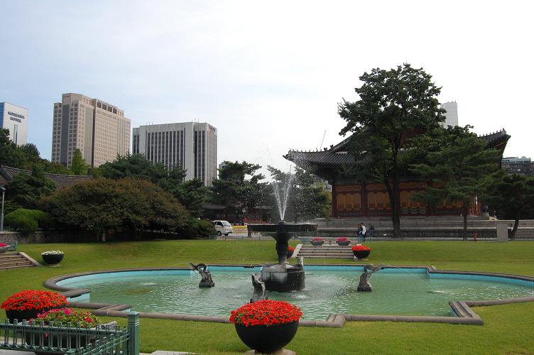 Travel Guide South Korea: Deoksu Palace @ Deoksugung