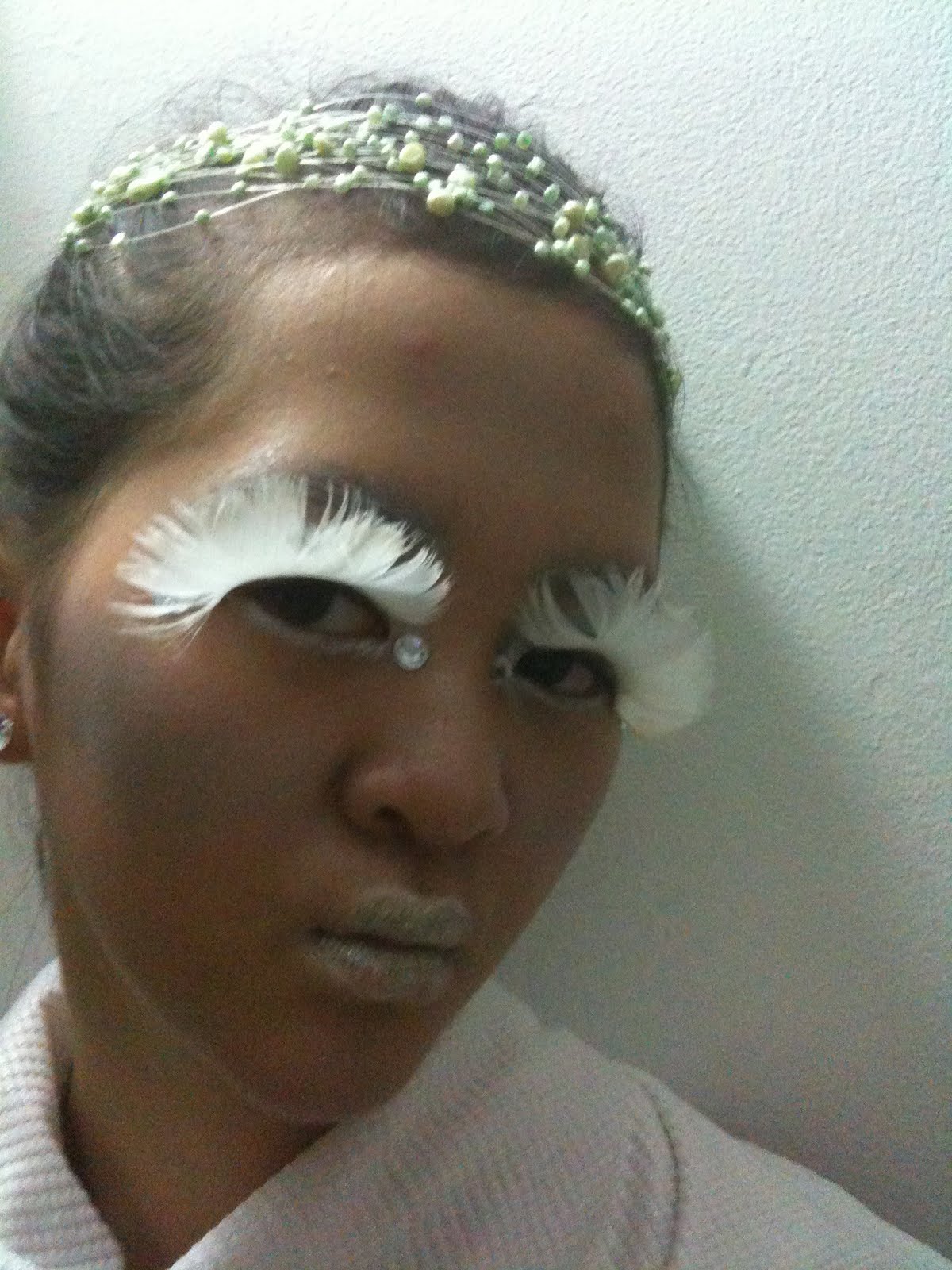 Heidi's Make-Up Magic: Creative Makeup Experiments