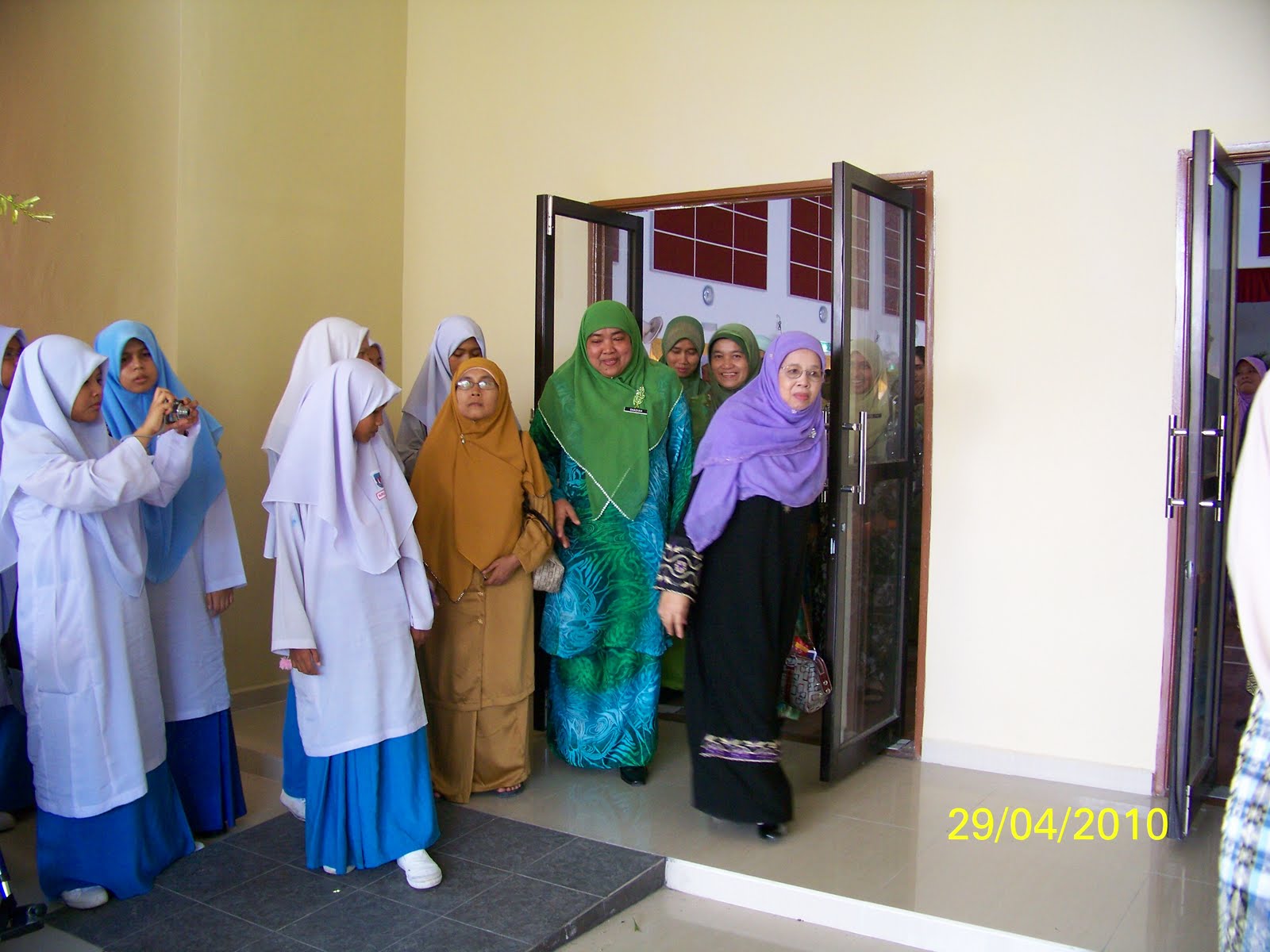 Air Mata mengiringi Majlis Persaraan Pn Rahani Bt Mat