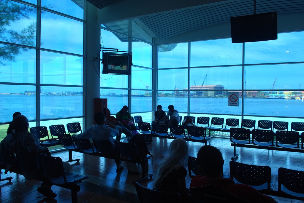 KUALA LUMPUR - PUTRAJAYA - LABUAN: Terminal Feri Antarabangsa