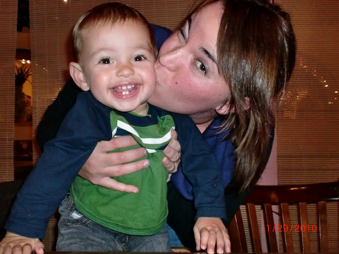 Amy Awesome and Klaron Kool