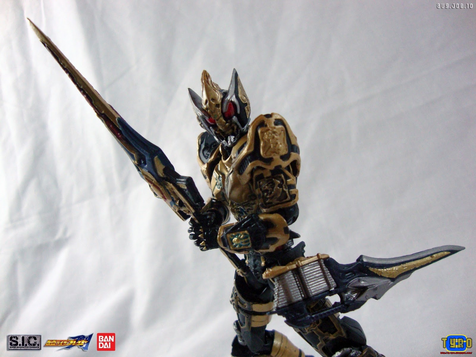 Gunpla-Tyro: [GALLERY] Kiwami Vol.14 Kamen Rider Blade King Form [Part2]