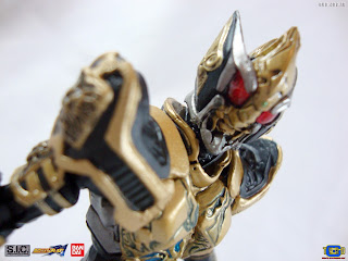 Gunpla-Tyro: [GALLERY] Kiwami Vol.14 Kamen Rider Blade King Form [Part2]