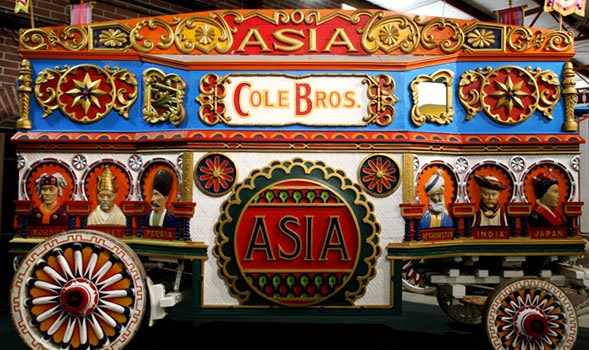 Circus Wagons & Trains - Art under the big top