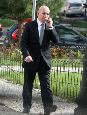 Crime e Justiça: Caso Rosalina Ribeiro: Telemóveis comprometem Duarte Lima