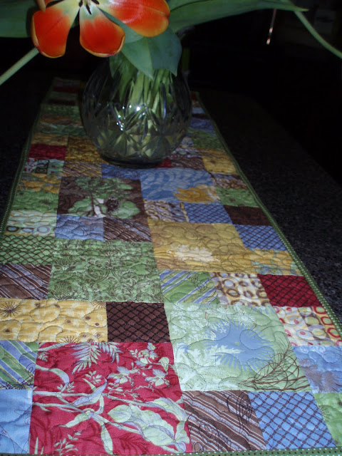 Nacho Mama's Quilt: Charm Pack Table Runners