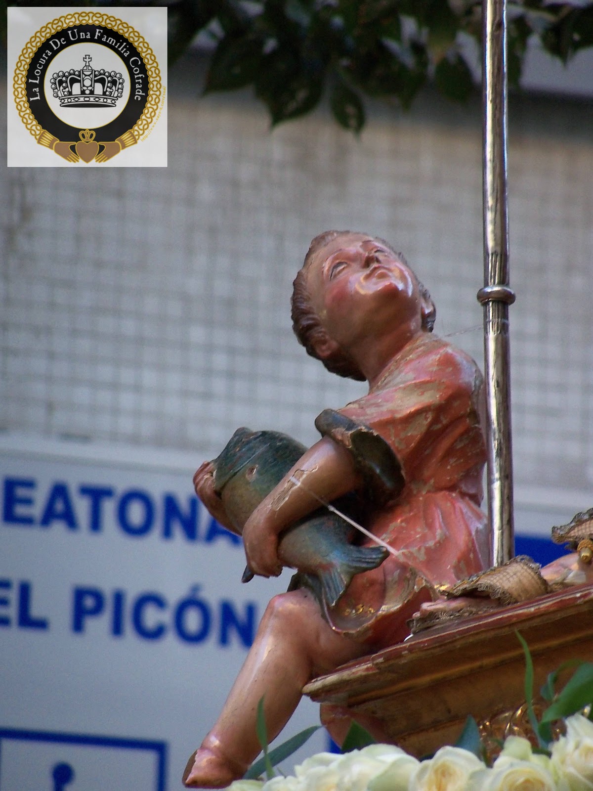 San Rafael de Granada, procesión por las calles de su barrio...