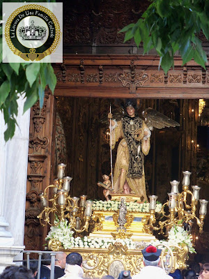 San Rafael de Granada, procesión por las calles de su barrio...