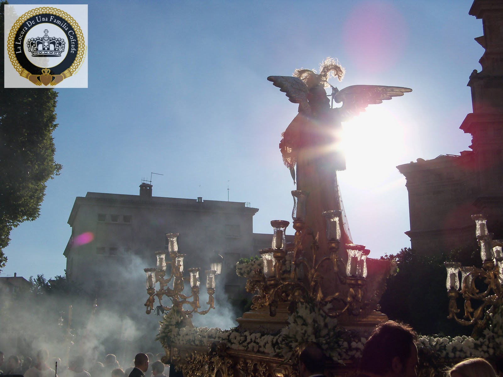San Rafael de Granada, procesión por las calles de su barrio...