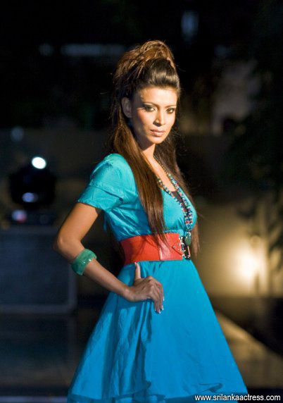 DAMITH PICTURE MART: Glamour Actions of Chula