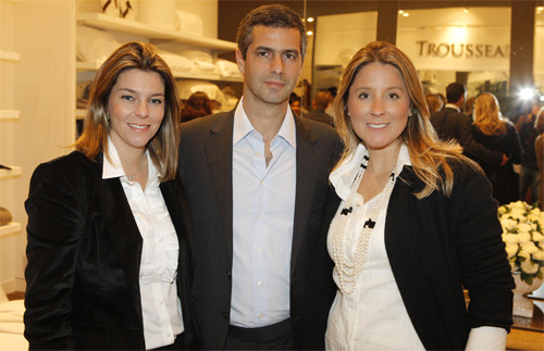 Coluna Baby Garroux: OS TRUSSARDI CONTINUAM NA LINHA DE FRENTE