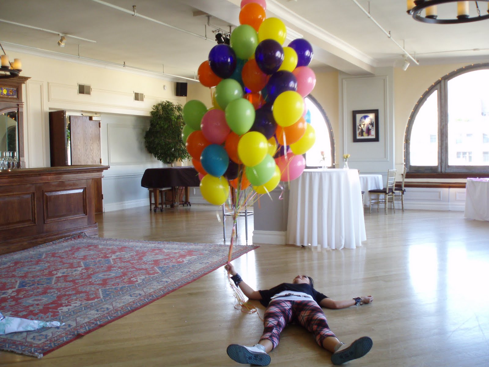 kandeej.com: WINNERS FOR the LA GLAMINAR!!!!