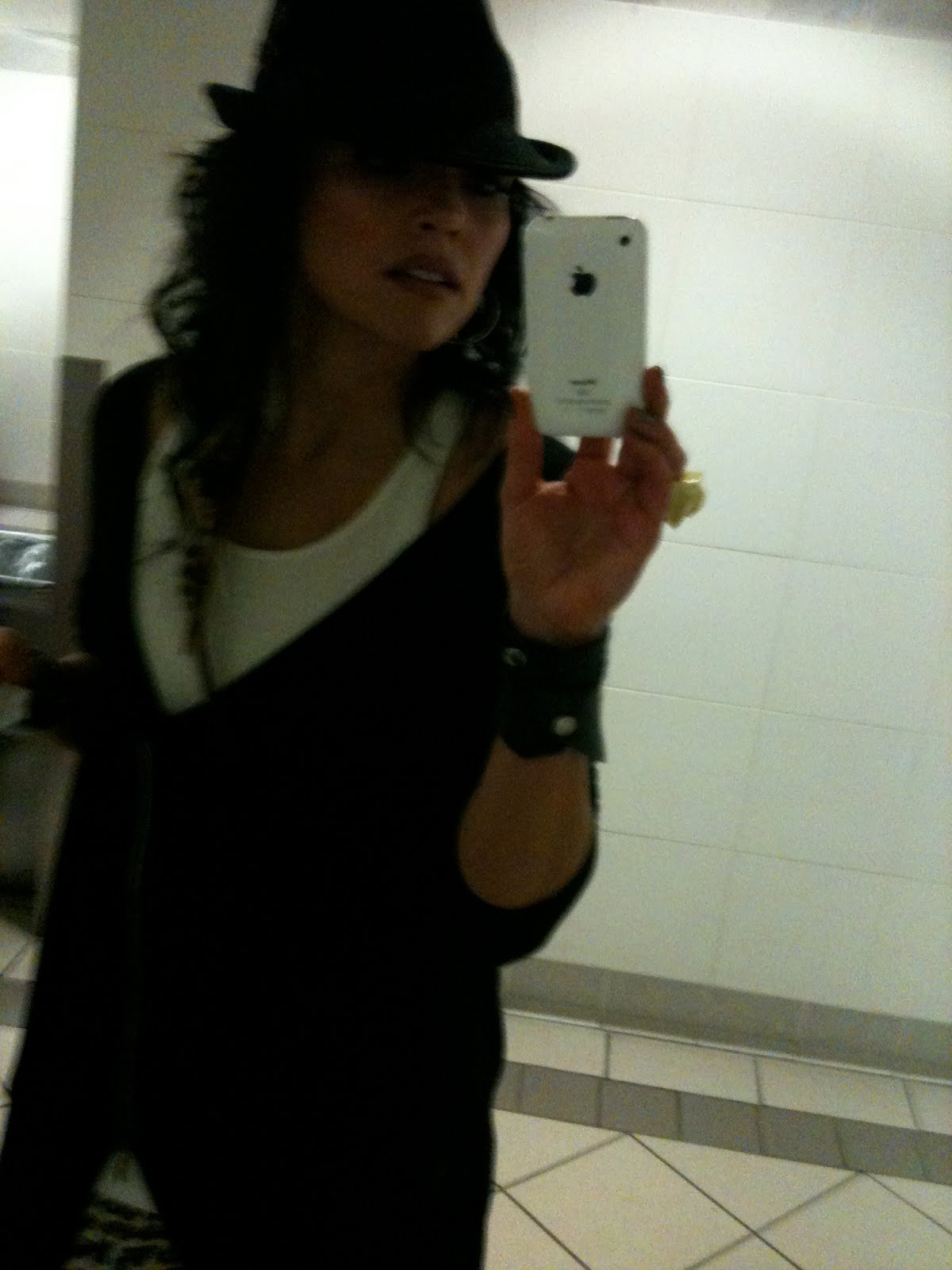 kandeej.com: WIN MY EARRING!!!!!