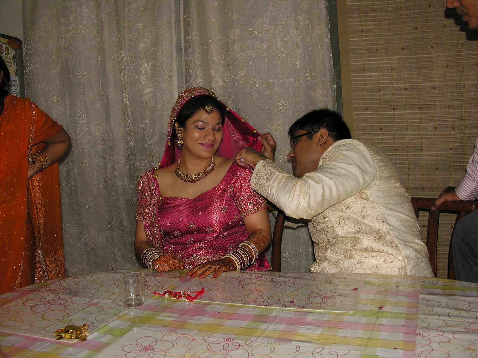 whispering leaves: Khaandaan Ka Paandaan...cont